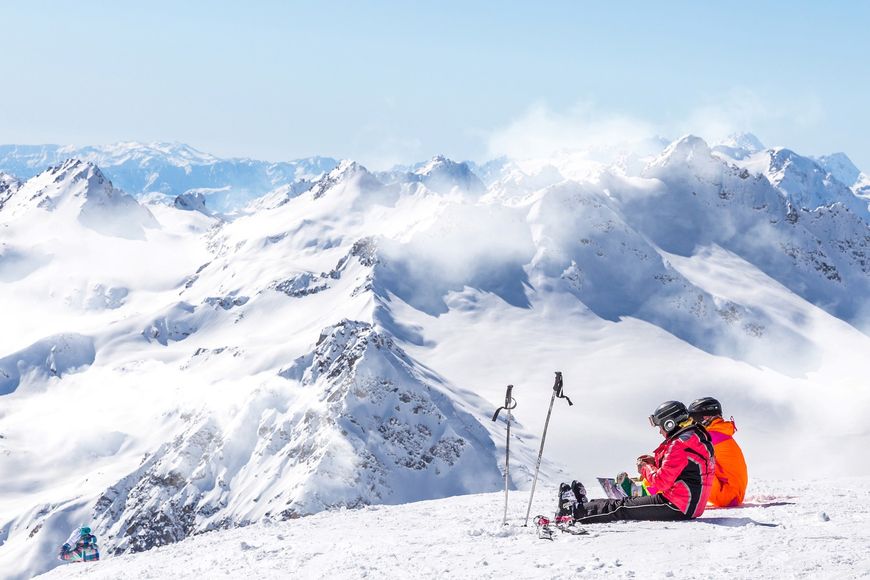 Ski holidays - Ski deals - Ski trips including lift pass