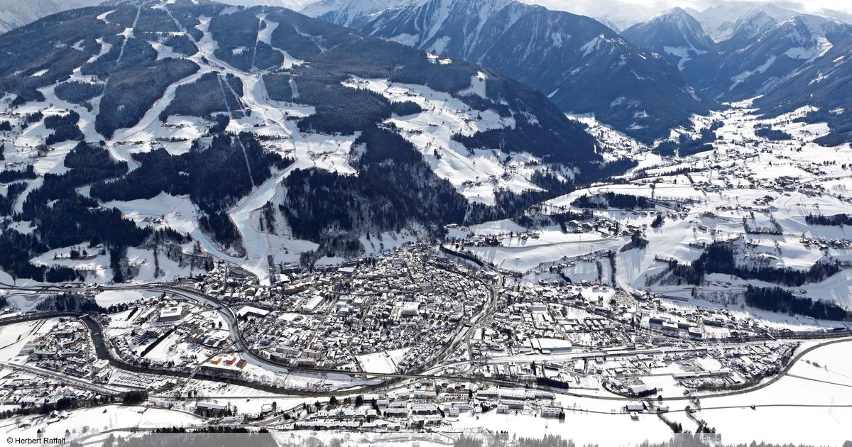 Schladming Ski resort - Piste map 4-mountain interconnected ski areas ...