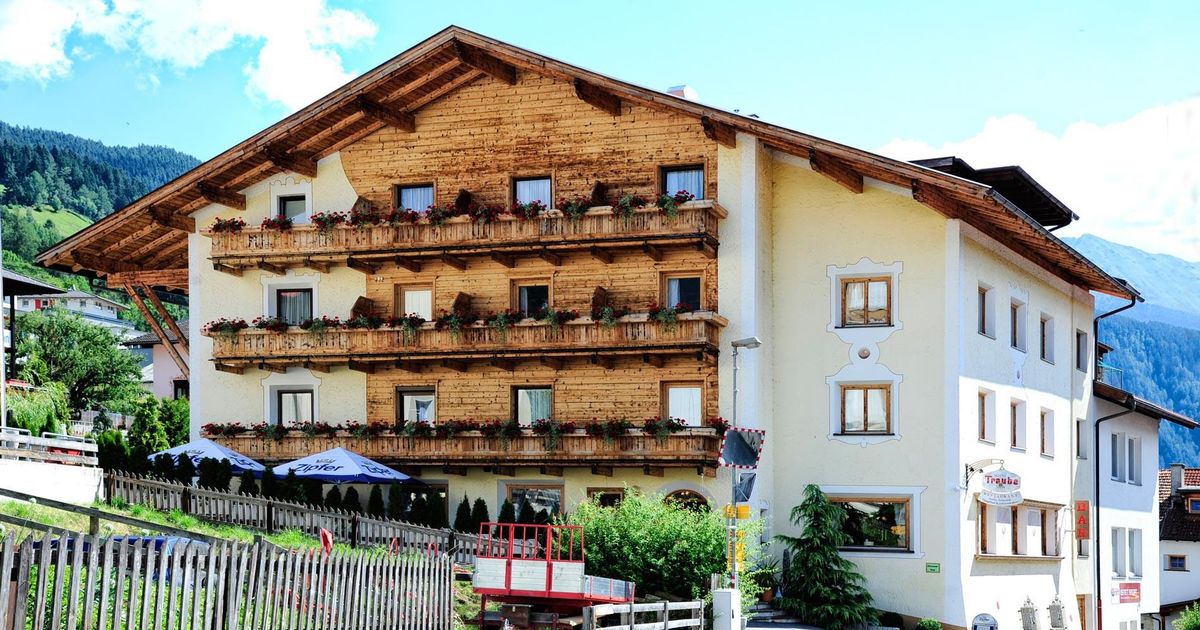 Gasthof Traube dans le lieu Fließ - Offres & Prix