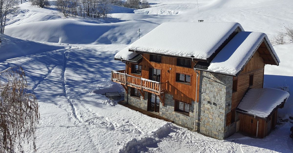 Les Chalets Thoya in Le Corbier - Deals & Prices