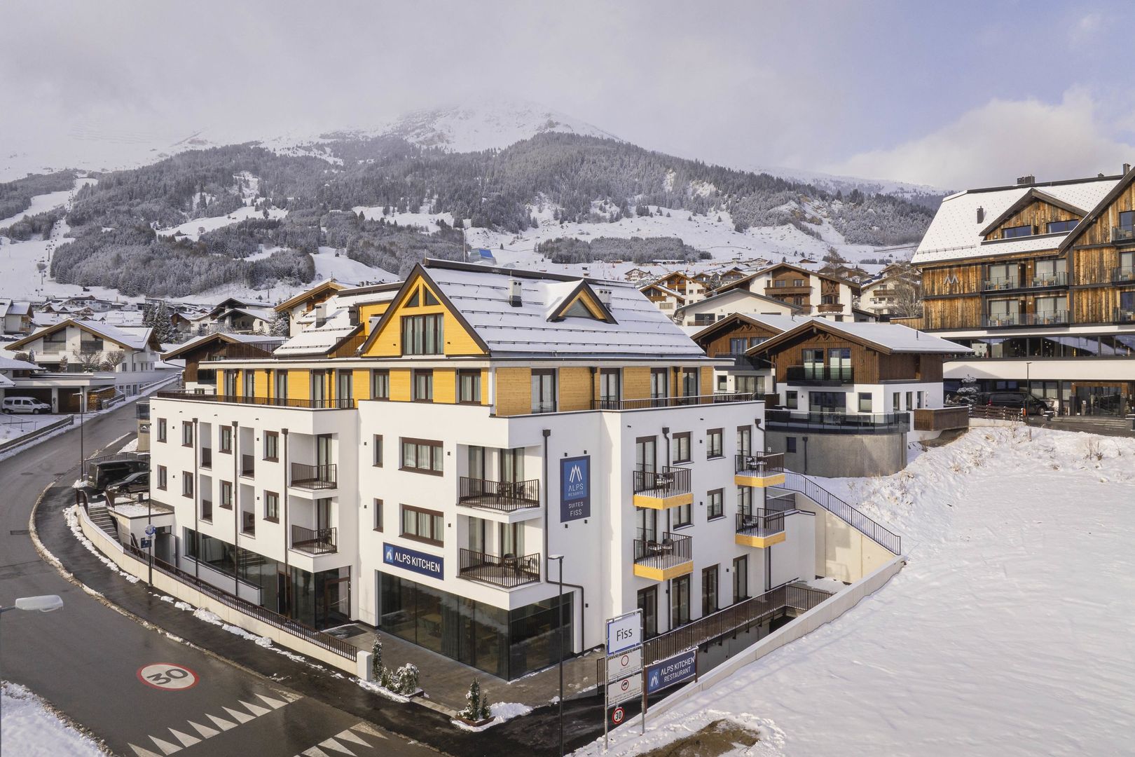 Fiss Suites By Alps Resort - Tirol